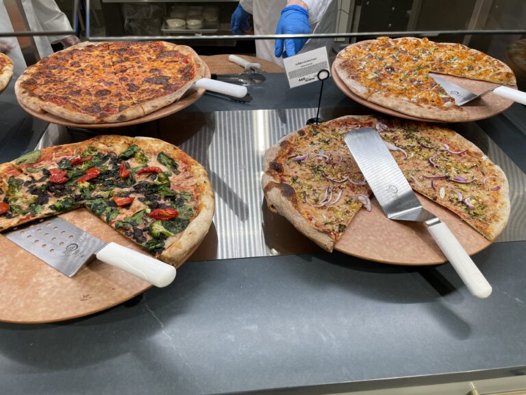 Four Must-Have Lunchtime Options at the Whole Foods in One Wall Street ...