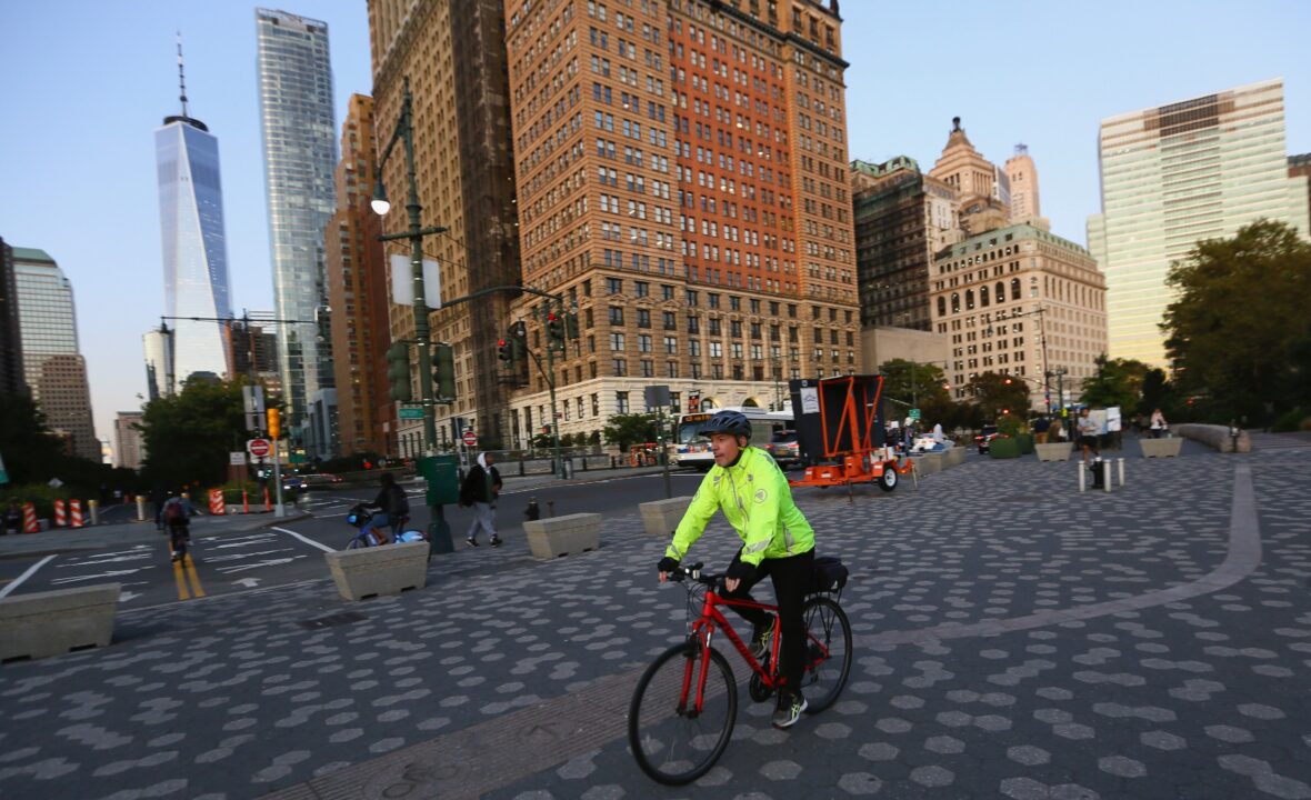 Downtown Connection Bus Gets QR-Code Stickers - Downtown Alliance