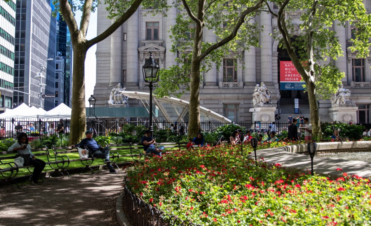 Downtown Connection Bus Gets QR-Code Stickers - Downtown Alliance