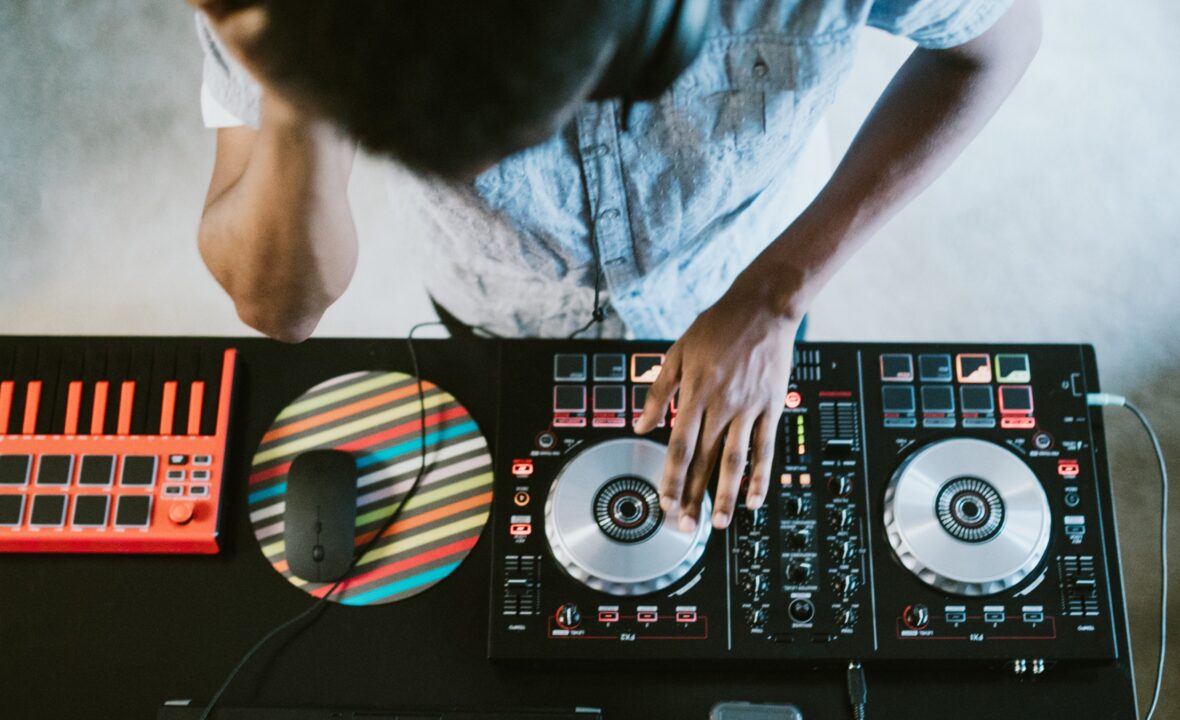 Everyone’s Favorite Ginger DJ Is Hosting a BBQ Bash at the Seaport ...